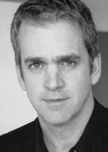 Who Is Laurie Metcalf Daughter? Meet Mae Akins Roth - Parents, Age ...